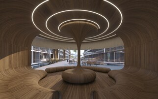 Interior moderno com luminária circular central, paredes de madeira curvas e vista para uma área de estar ao ar livre.
