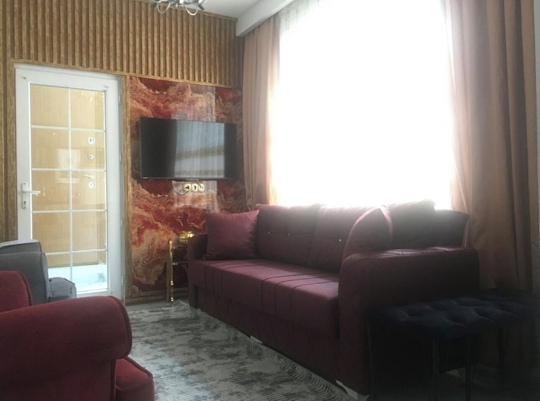 A Comfortable Air-conditioned Apartment For 5 People In Beautiful İstanbul - Prinseneilanden