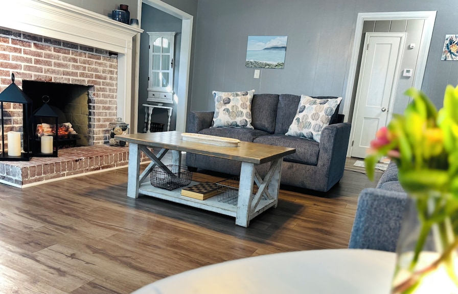 Cottage Home Near Downtown Douglasvilles Greystone Amphitheater. - Douglasville, GA