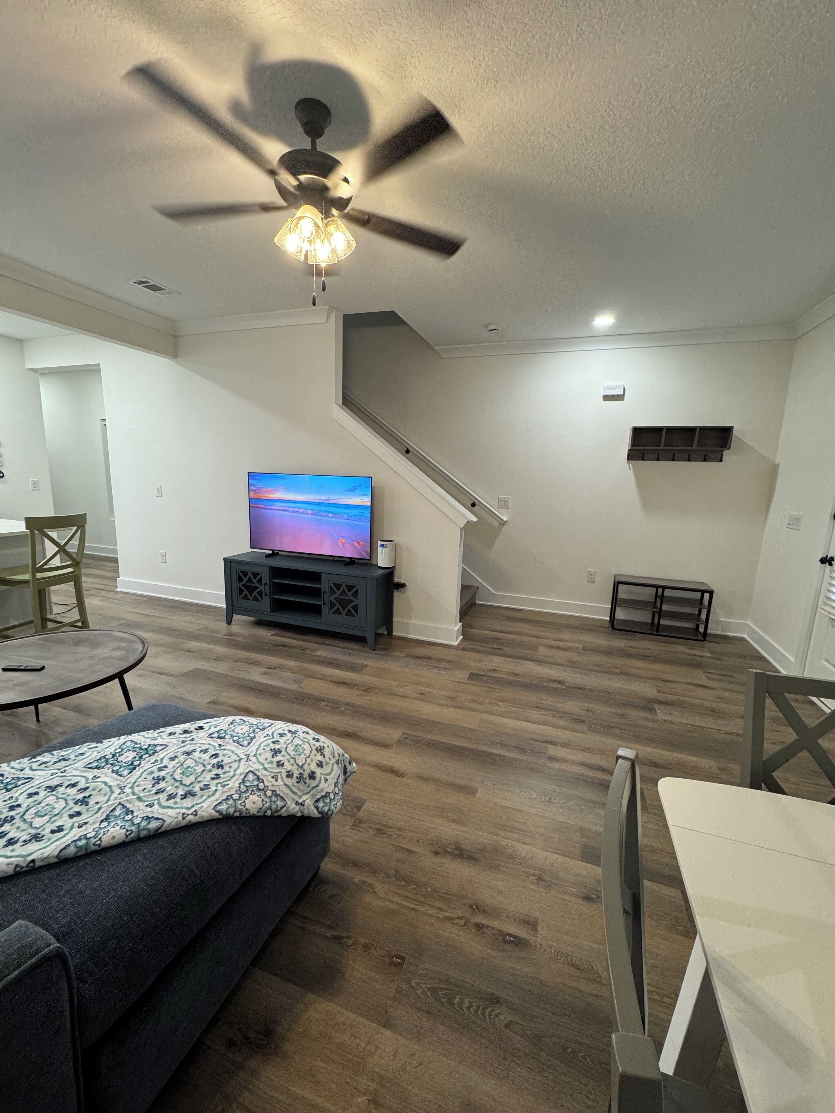 Fantastic 3-bedroom Townhome With Close To Downtown Pensacola - Pensacola, FL