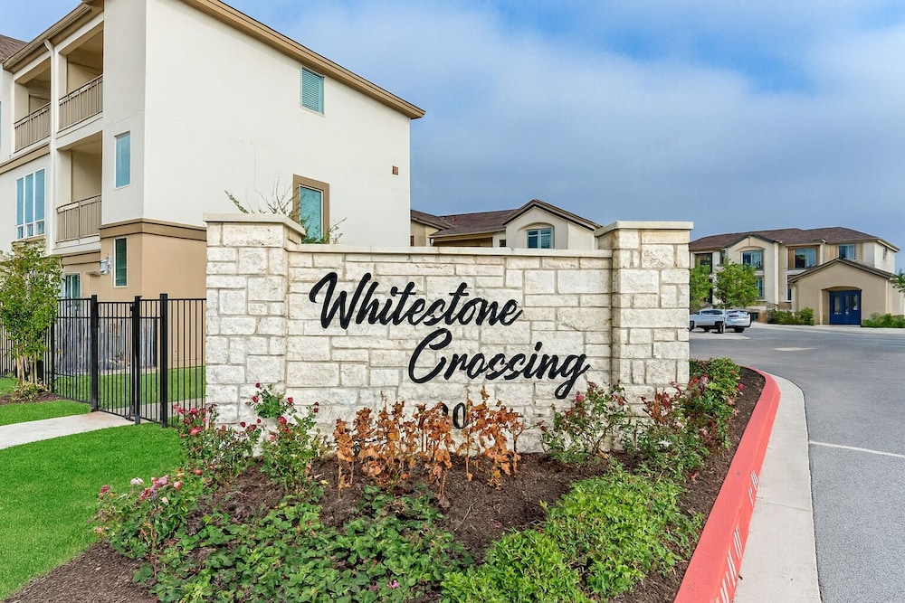 The Cedars Grand - Cedar Park, TX