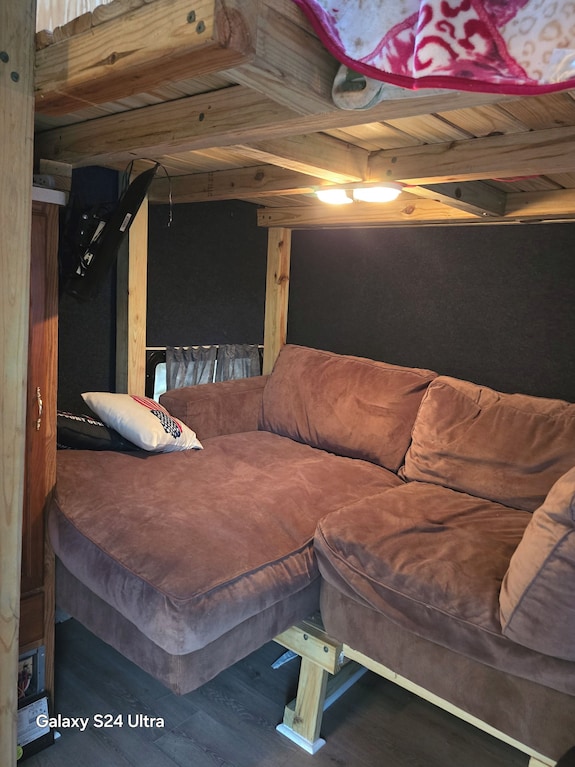 Animal Farm Experience, 3-bedroom (2 Qn 1 Kg) Rv Home In The Valley - Mississippi