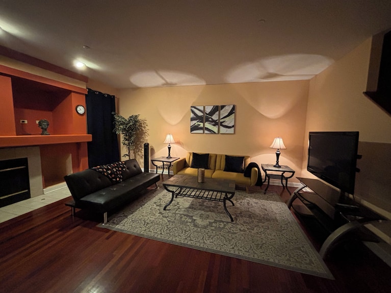 Spacious 3-bedroom Home With Loft - Mallard Lake