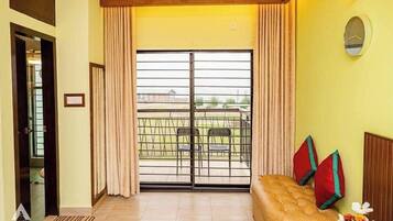 Quarto Duplo Deluxe, varanda, vista para o rio | Wi-fi grátis