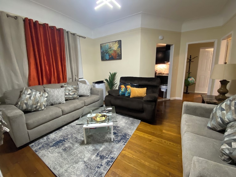 Lovely Spacious 2-bedroom Apartment With Ac In Mount Vernon - New York