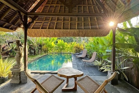 Piscina exterior. Munay Villa