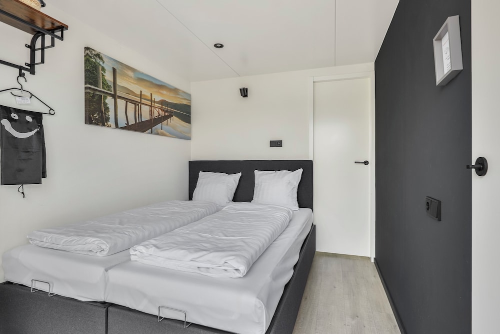 Ultimate enjoyment in and on the water and in the hot tub Avis, Prix ...