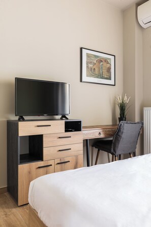 Apartamento, 1 quarto, varanda, Vista para a cidade | Cofre no quarto, cortinas/cortinados opacos, quartos insonorizados