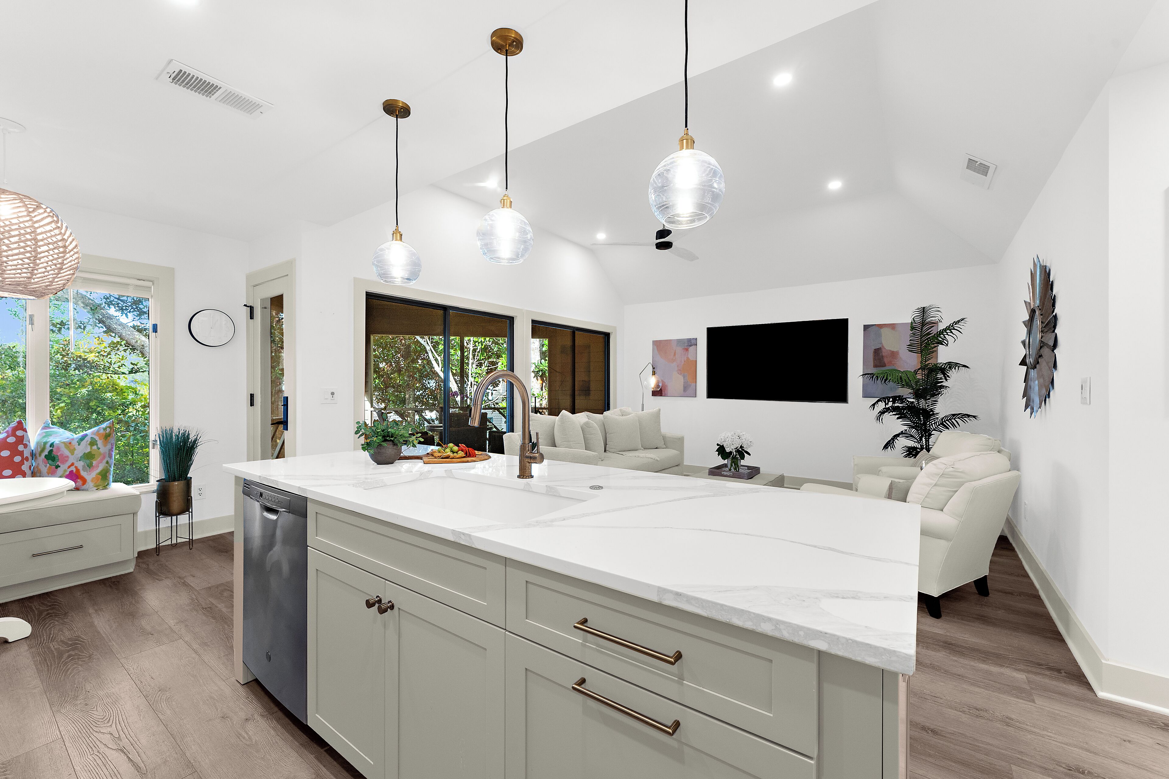 Modern, Stunning Tennis Club Villa - Kiawah Island, SC