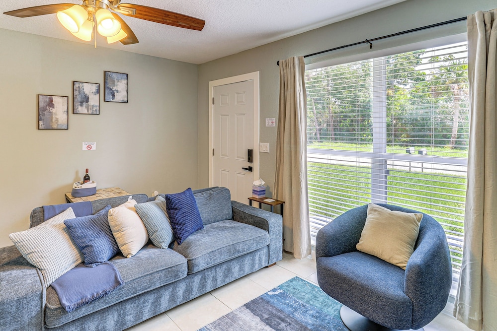 Within 10 Mi Of Fort Pierce Beaches! Bright Duplex - Caribbean