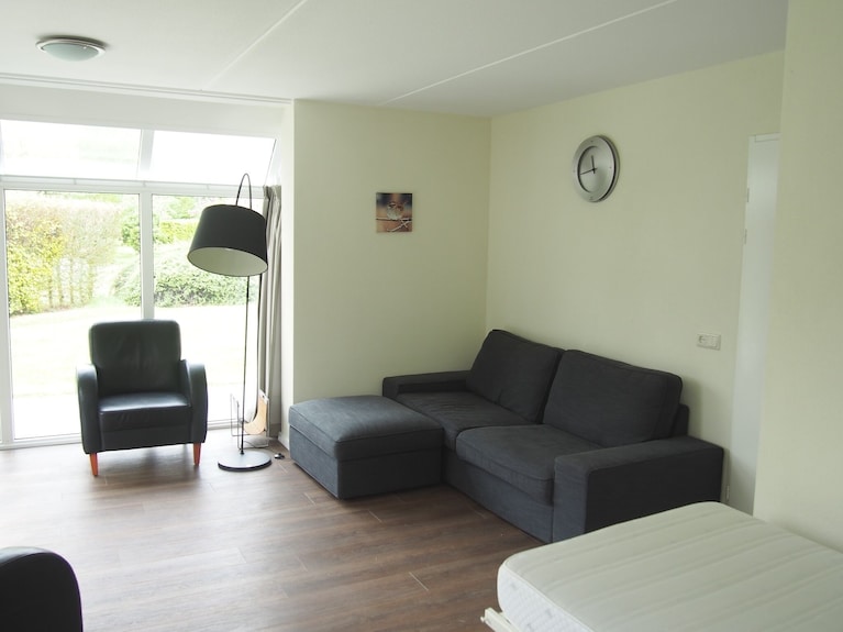 Stay In Bungalow Schipbeek Luxe For 6 Persons By The Pond At Vakantiepark De Sallandshoeve And Enjoy Comfort, Nature, And Peace In Overijssel. - Deventer
