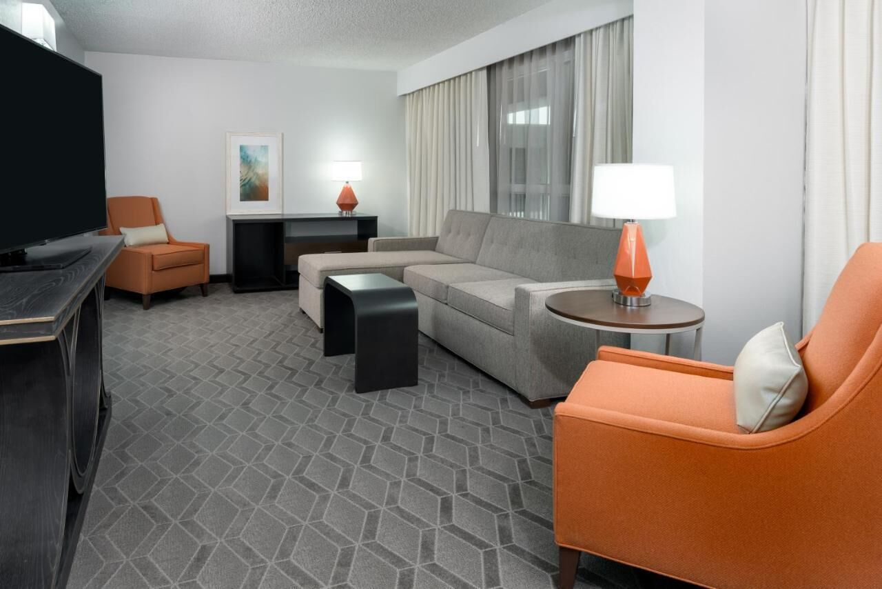 3 Units | Spacious Dallas Getaway | Gym, Wifi & Complimentary Breakfast - Dallas