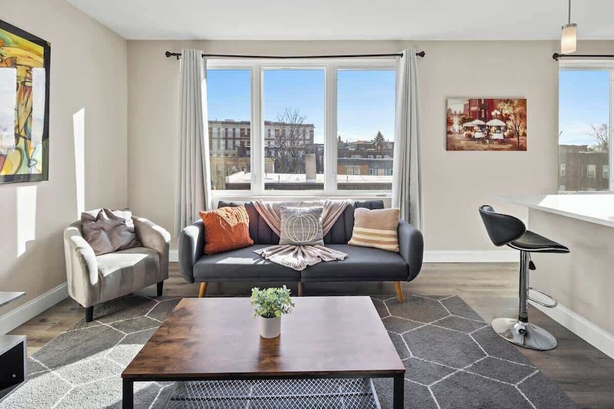 Unit 45 Well Designed 1br Apartment Long Term Stays - 퀸시