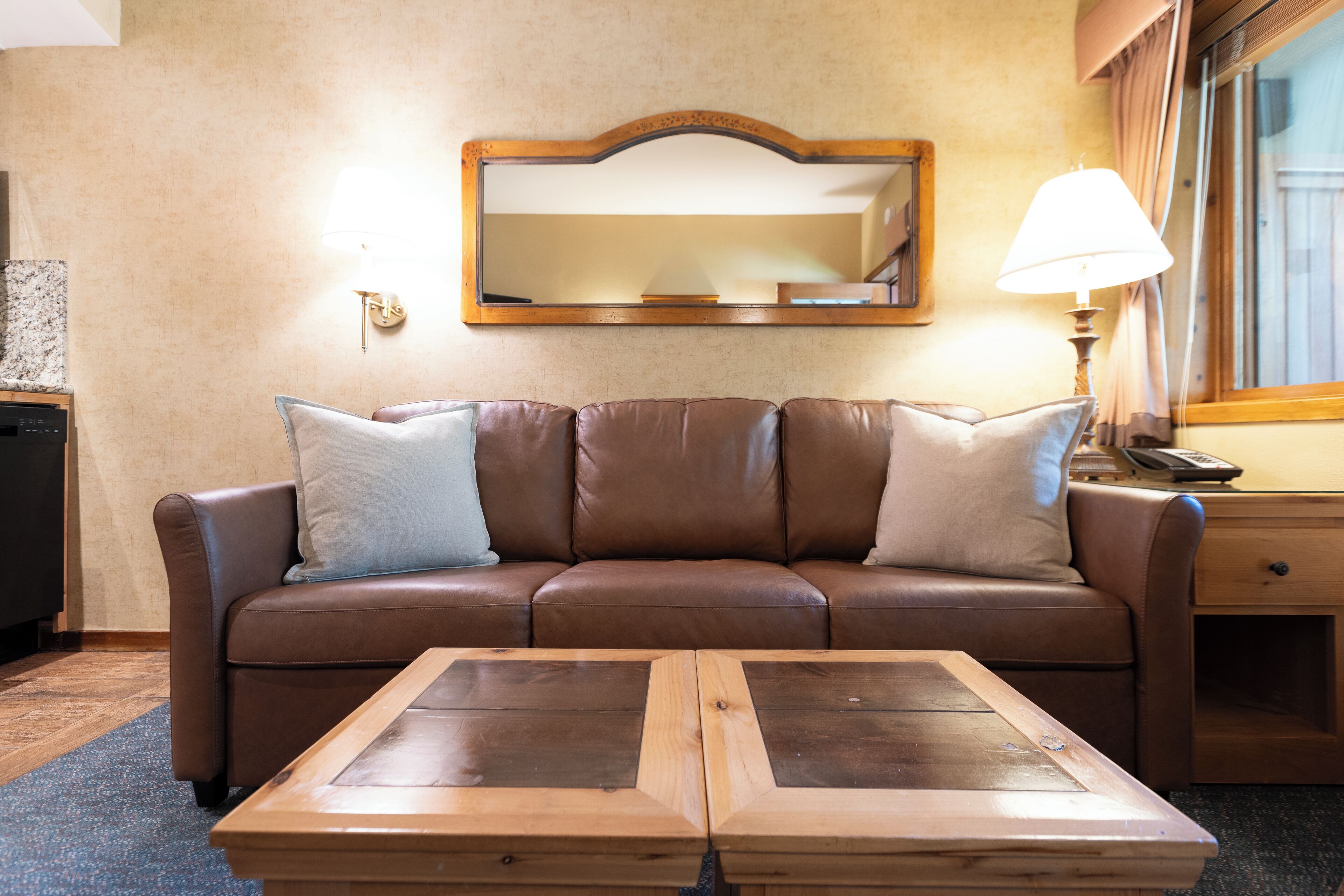 2 Units | Kitchen | Balcony | Pool | Tub | Near Ski Slopes & Lake Tahoe - Tahoe City, CA