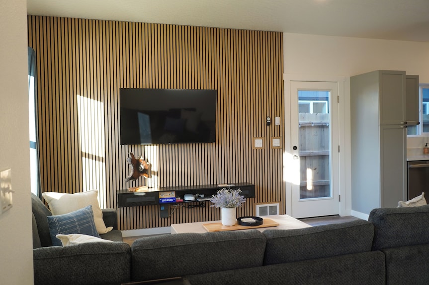 New Cozy Modern Cottage With Hot Tub & Fire Pit! - Lake Ponderay, Ponderay