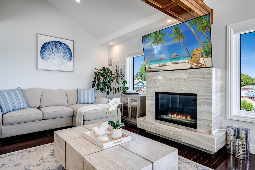 The Glasswater Lake Estate - Chatham-Kent