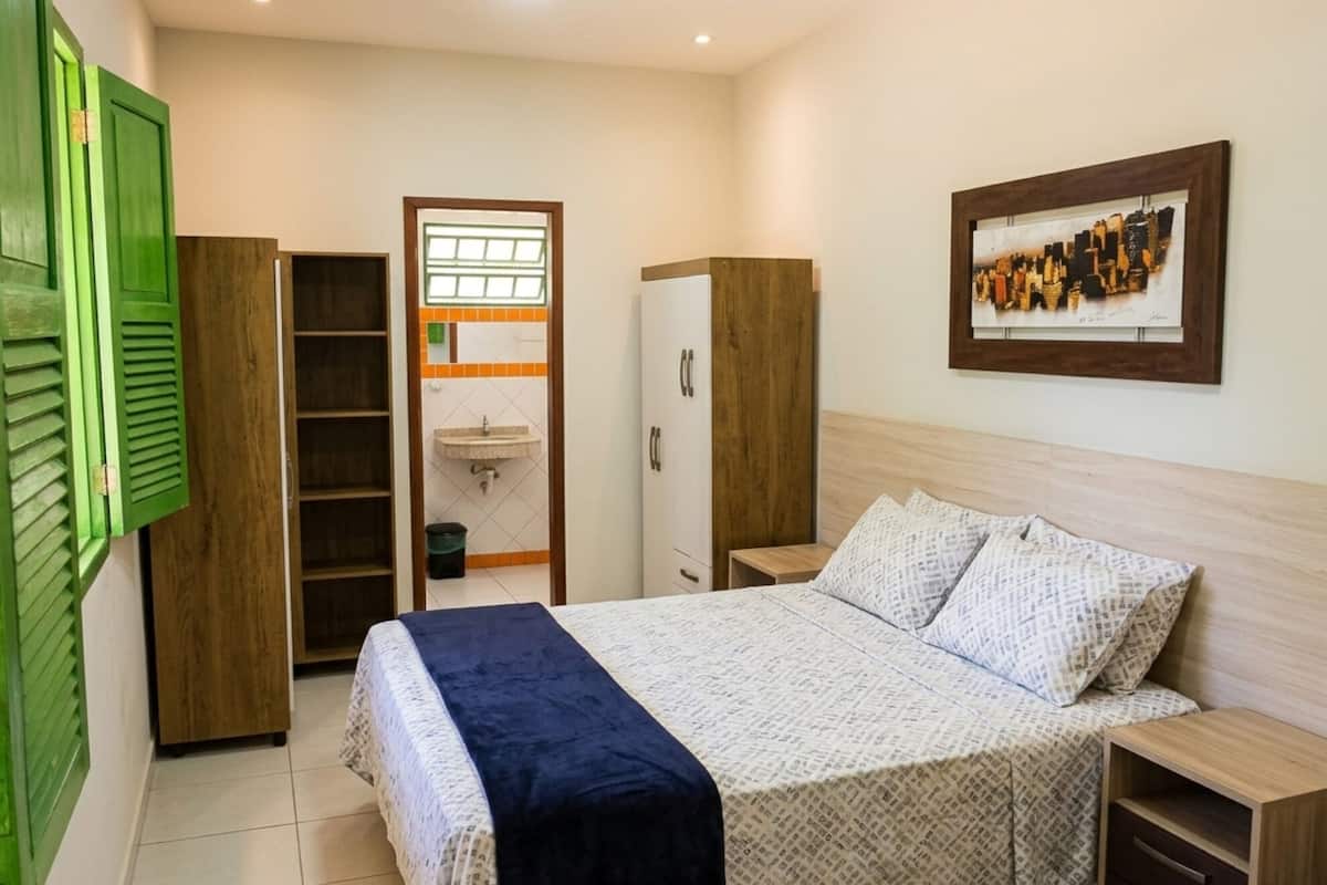 Quarto casal superluxo | Escrivaninha, Wi-Fi de cortesia