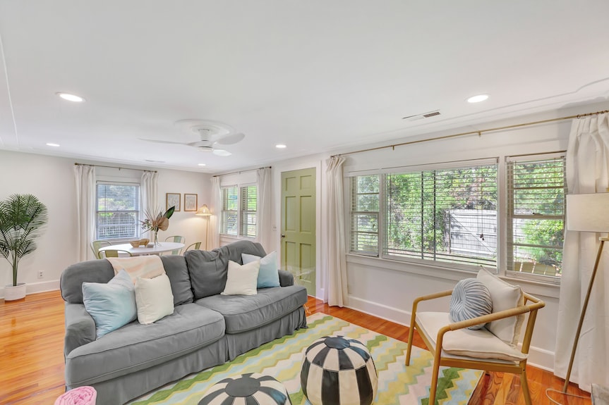 Lowcountry Retreat Located In Perfect Central Mt Pleasant Location - 芒特普林森