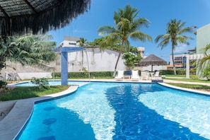 Villa | Piscina | Piscina exterior 