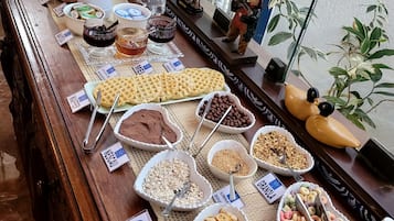 Café da manhã self-service grátis todos os dias