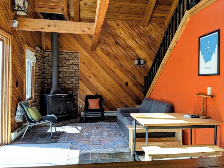 Clean & Cozy Private Hot Tub Sleeps 9 <10min Walk To Ski Brule - Michigan