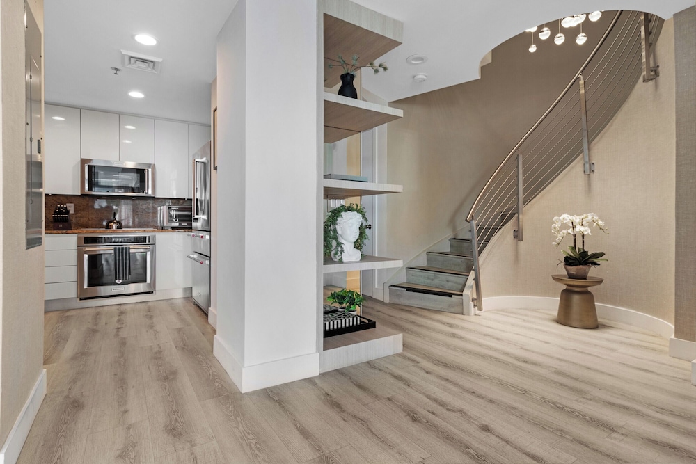 2-story Brickell Penthouse Free Parking - Key Biscayne