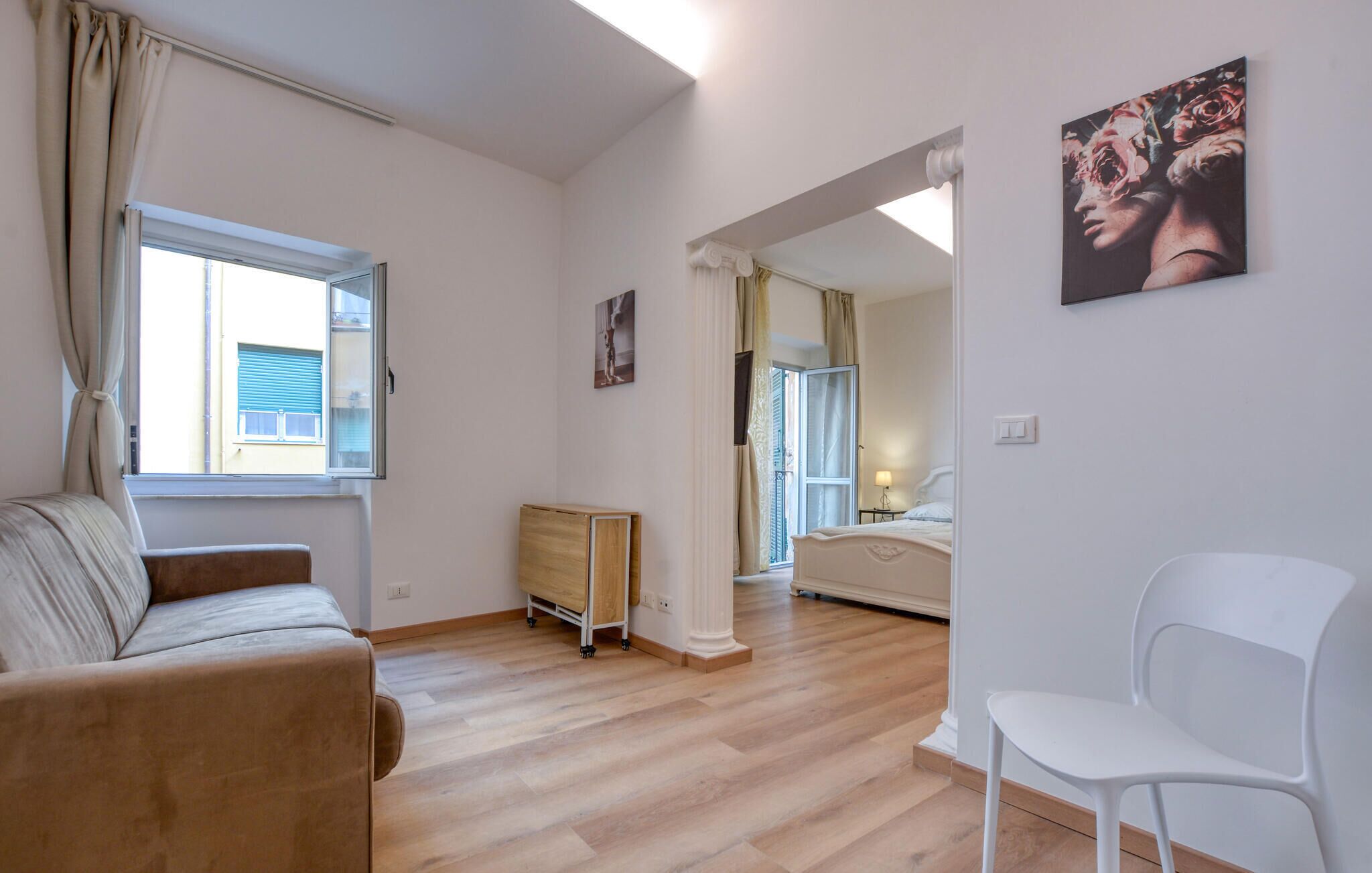 3 Bedroom Amazing Apartment In Genova - Liguria