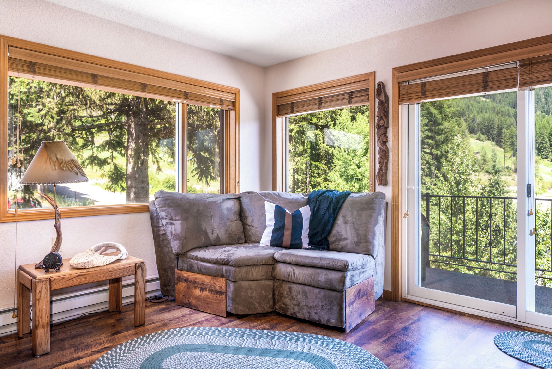 Family-friendly Condo With Charming Mountain Views - Whitefish