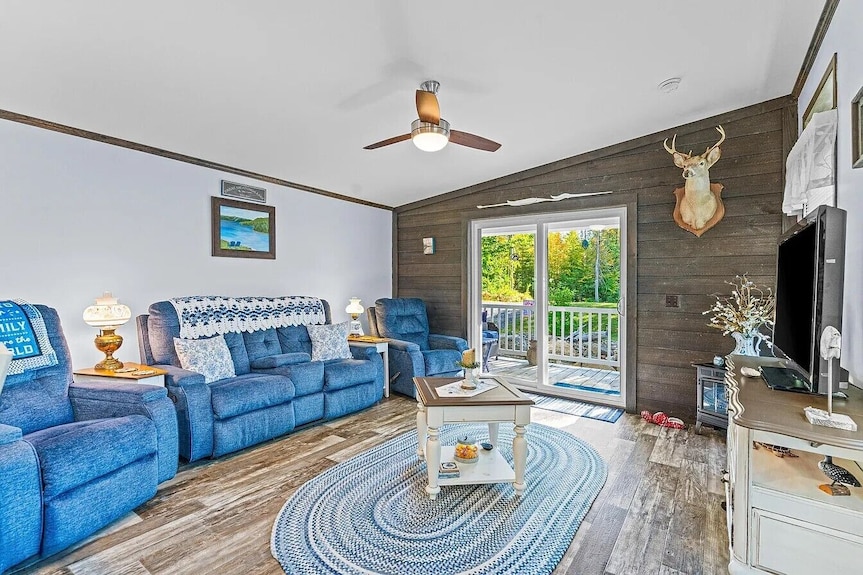 The Pine Ridge Retreat - A Cozy Great Sacandaga Cottage With Private Lake Access - Saratoga, NY