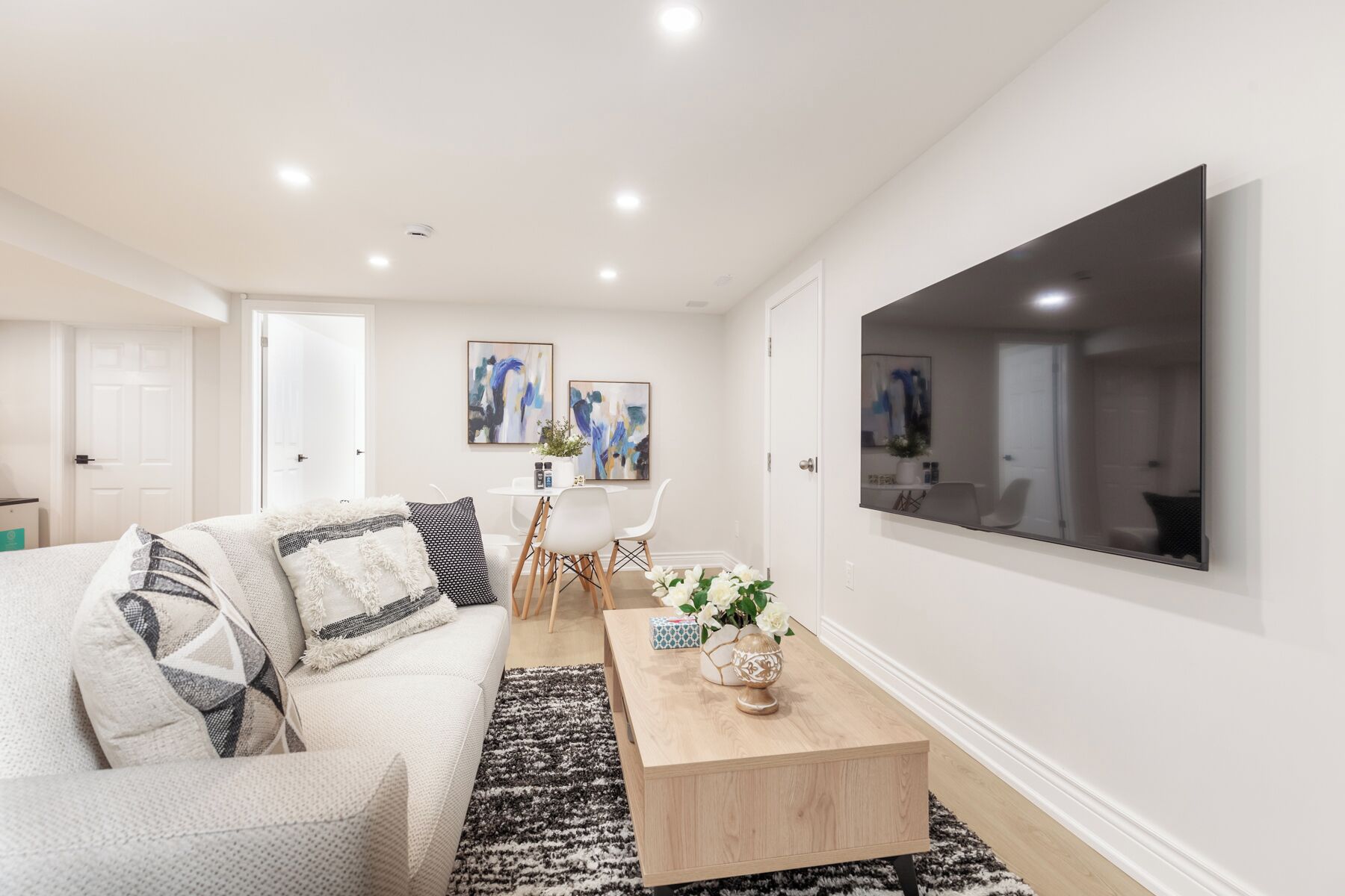 Newly Renovated 2-bedroom Lower Level Suite - Markham, Canada