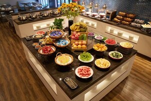 Pequeno-almoço tipo buffet diário incluído 