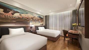 Quarto duplo básico | Cortinas blackout, ferros/tábuas de passar roupa, Wi-Fi de cortesia