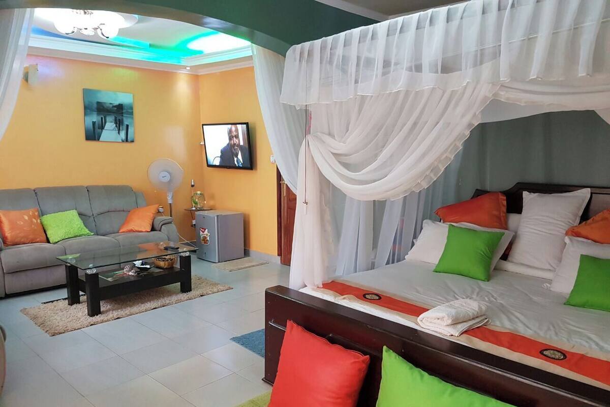 Quarto Duplo Deluxe, vista para o jardim | Wi-fi grátis, roupa de cama fornecida 
