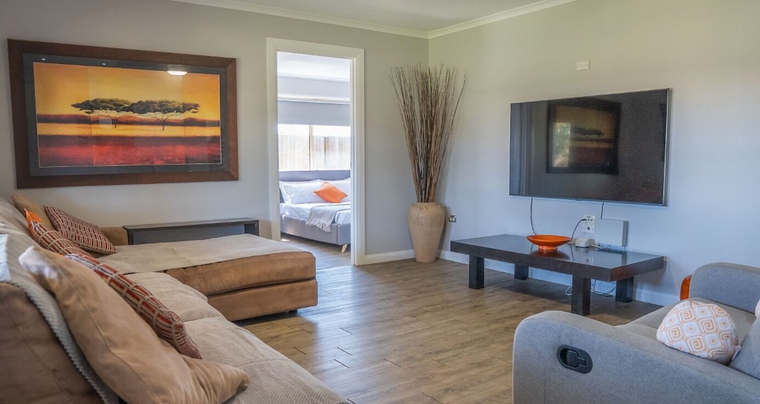 Stays With Ripley,\n4bed, 2 Bath Pet Friendly Home Only 3min Drive To Hosp/beach! - Hervey Bay