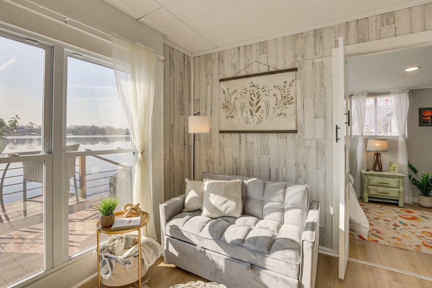 Cozy Cottage On Main Channel Of Lay Lake - Alabama