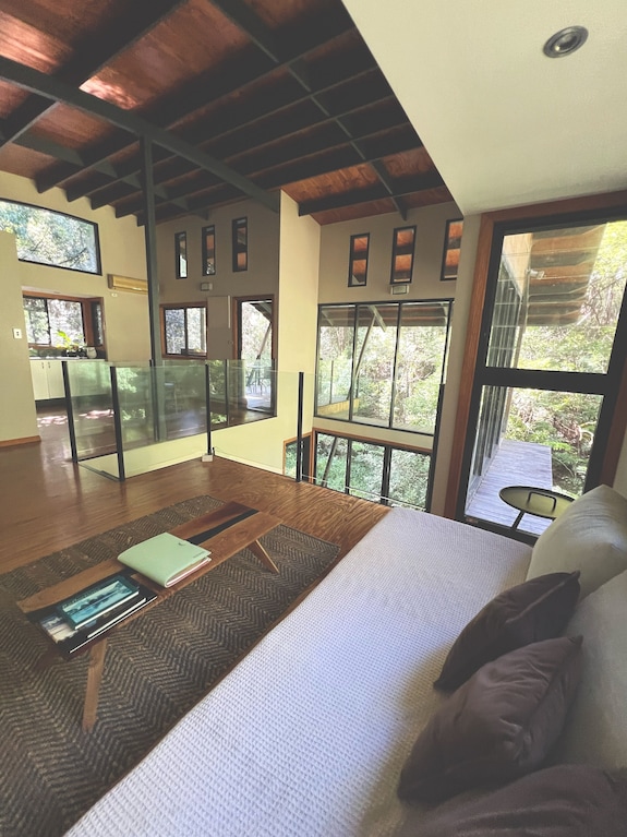 Hidden Valley Chalet Mezzanine Rainforest Retreat - Tweed Heads