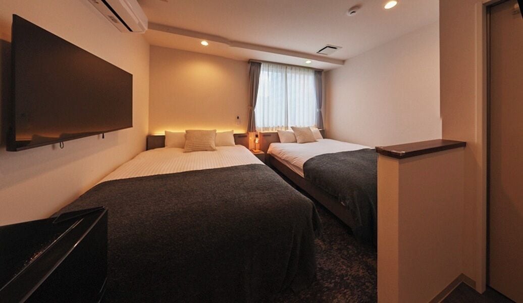 Quarto Twin Básico | Secretária, cortinas/cortinados opacos, Wi-fi grátis 