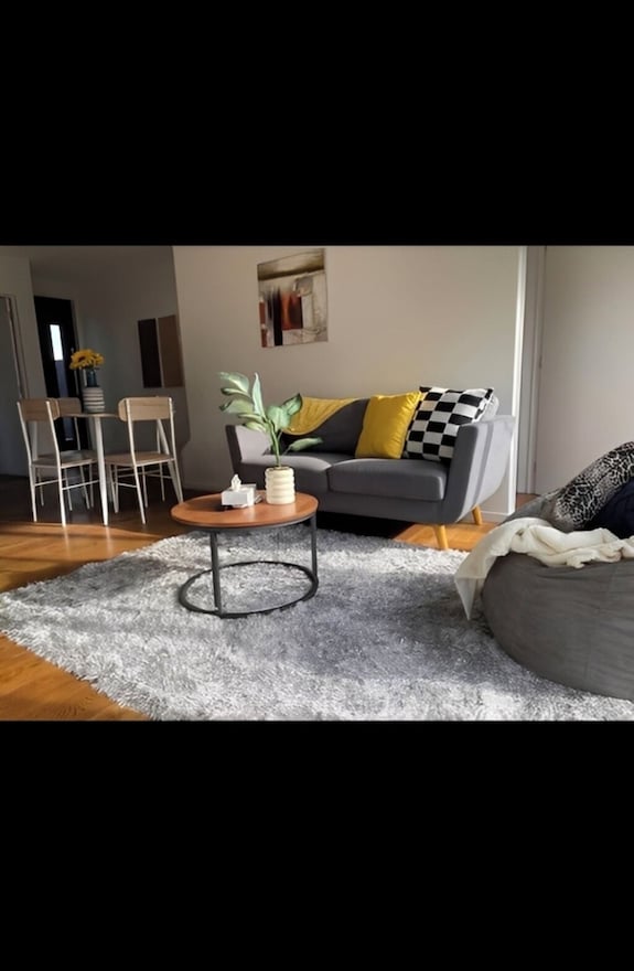 Charming 2-bedroom Apartment In Welcoming Christchurch With Ac - 林肯