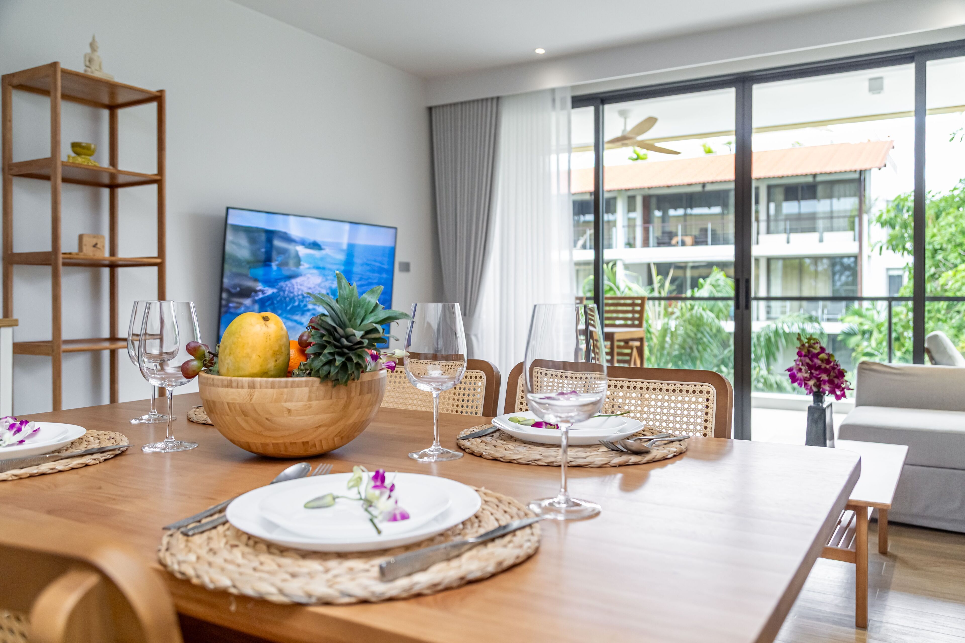 Apartamento, 2 quartos, varanda | Refeições no quarto