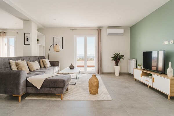 Spacieux Appartement A Dely Brahim - Algérie