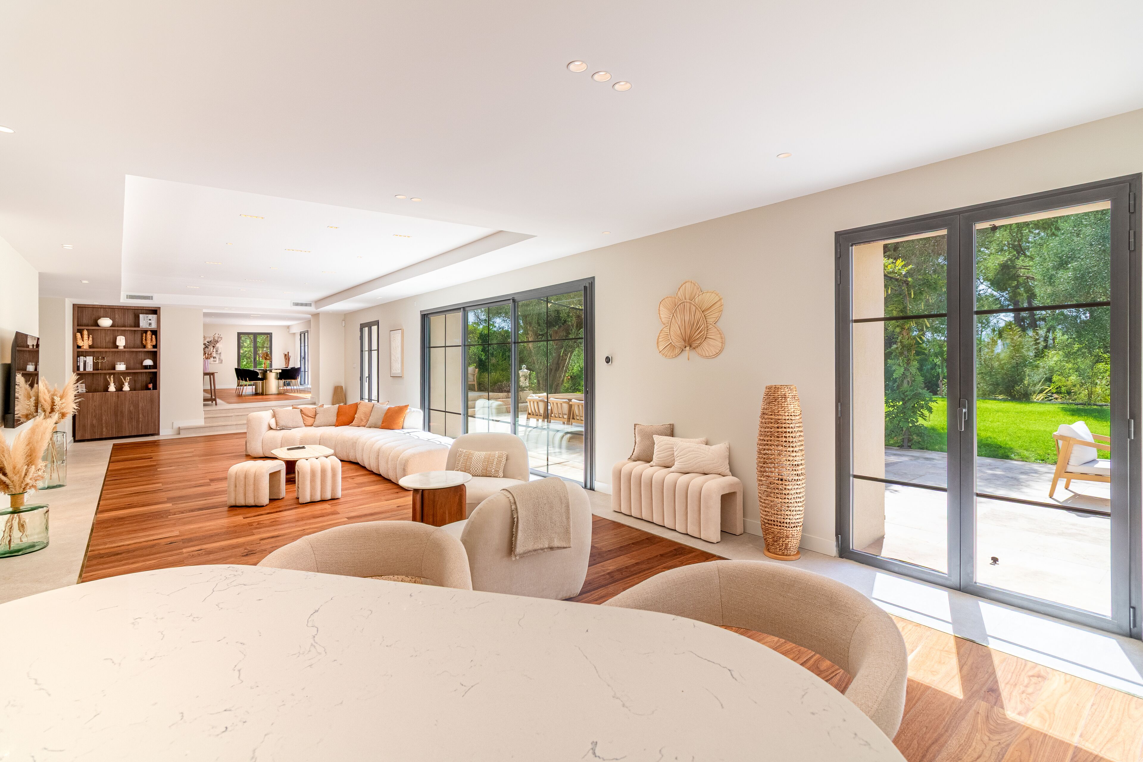 Swimming Pool Villa With Large Wooded Grounds. - 무쟝