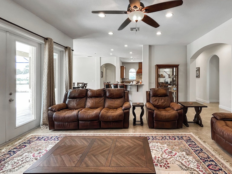 Luxe 6br Sebring Villa With Private Pool & Bbq - Sebring