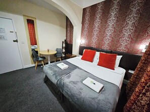 Estúdio Clássico | Ferro/tábua de engomar, Wi-fi grátis 