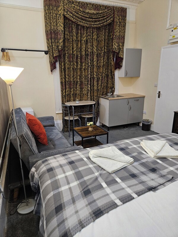 Studio 24 - Portsmouth