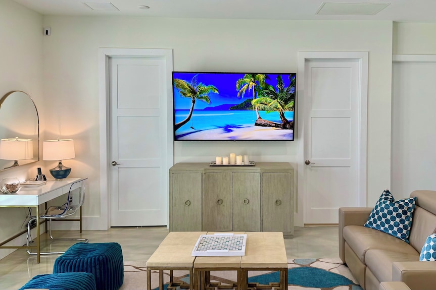 4/3-heated Pool-dock-ping Pong-kayaks-luxurious - Dania Beach, FL