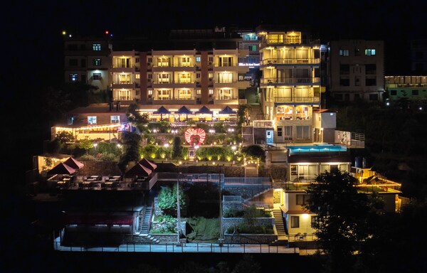 Village Highland Resort - Tibet