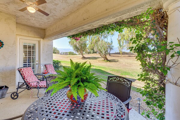 Golf Course View & Pool Access: Palm Desert Condo - Rancho Mirage, CA