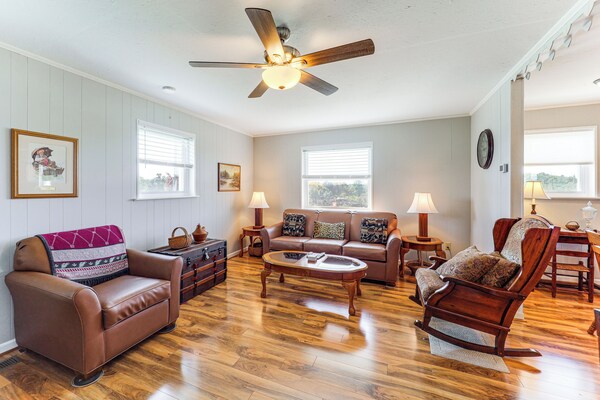 Unplug & Unwind! Piney Creek Home Near State Park - Mouth of Wilson, VA