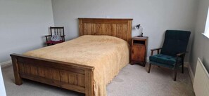 5 quartos, Wi-fi grátis, roupa de cama fornecida 