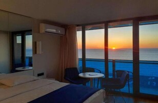 Suite-Estúdio Comfort, vista para o mar | Terraço/pátio interior